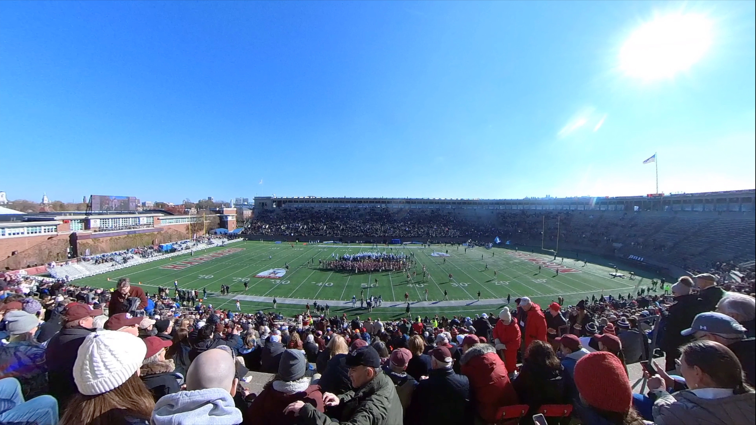 Morse, Lusternik and Schnirelmann - Quantum Calculus