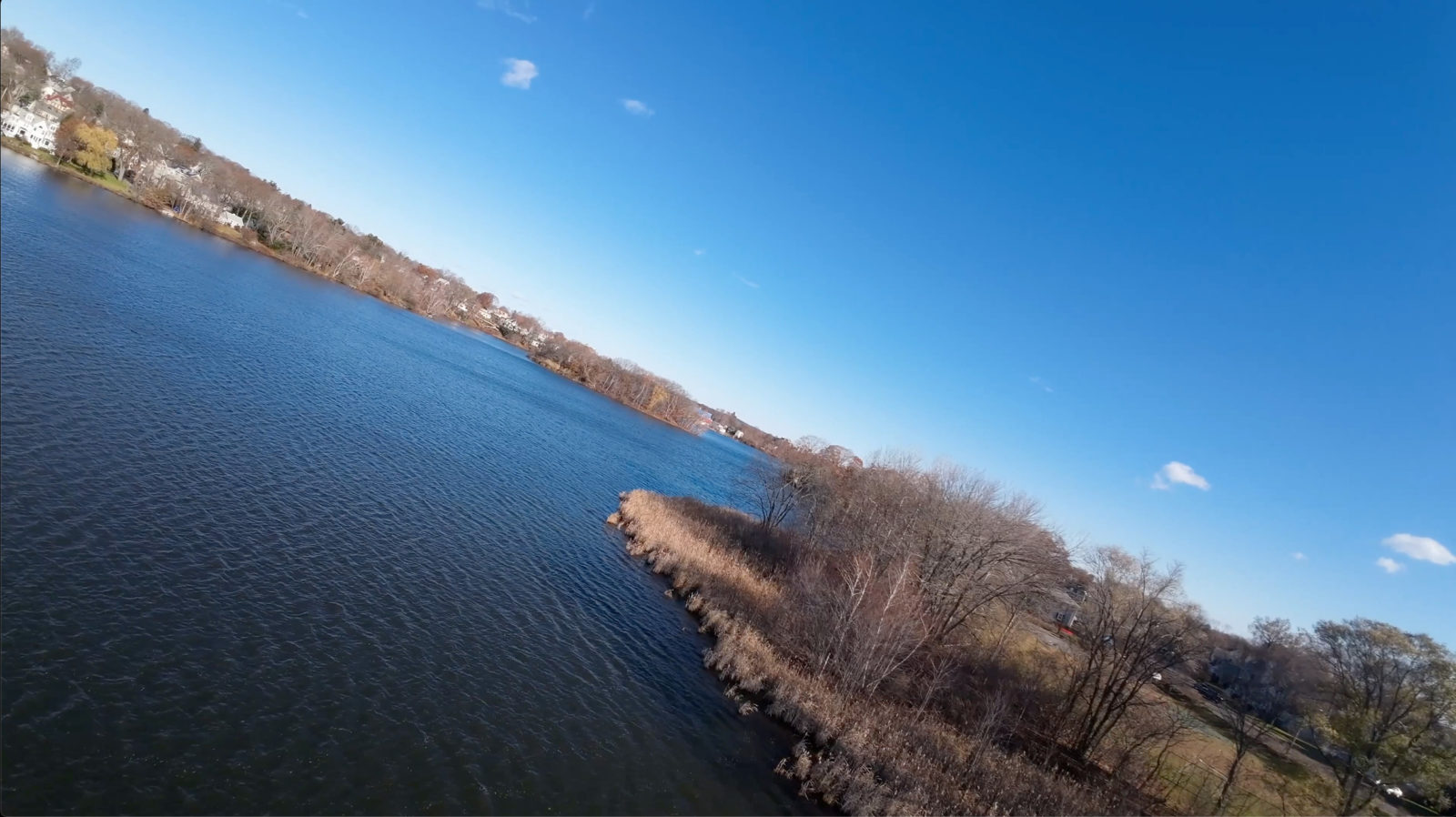 On the Manifold Playground - Quantum Calculus