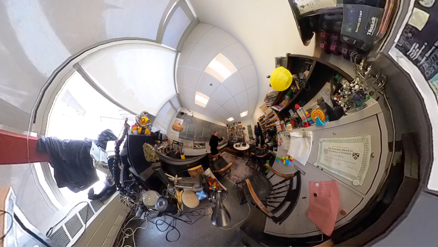 Atoms of Space - Quantum Calculus